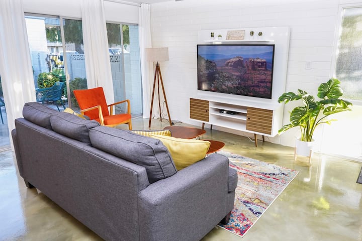 *New* Mid-century Modern Condo Old Town Scottsdale - Scottsdale, AZ