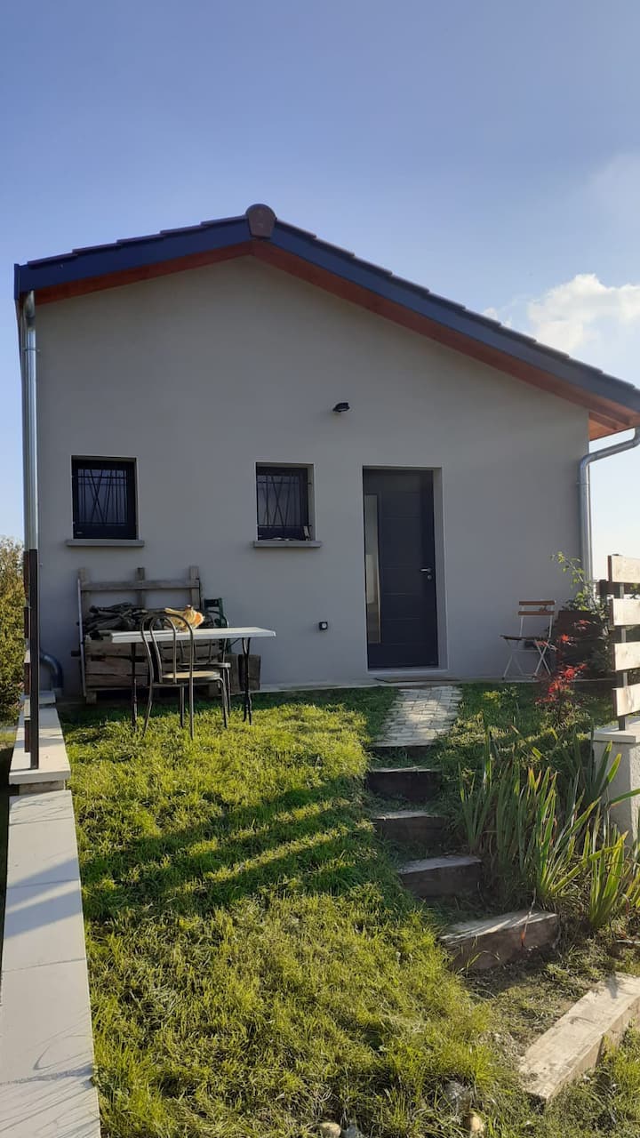 Charmant Studio Neuf, Rez De Jardin En Campagne - Condrieu