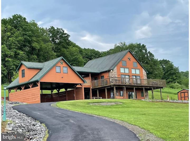 A "Sweet Escape" At Deep Creek And Wisp Ski Resort - Deep Creek Lake, MD