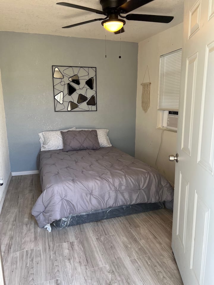 Studio 3:across The Street From The Nos Center - Redlands, CA