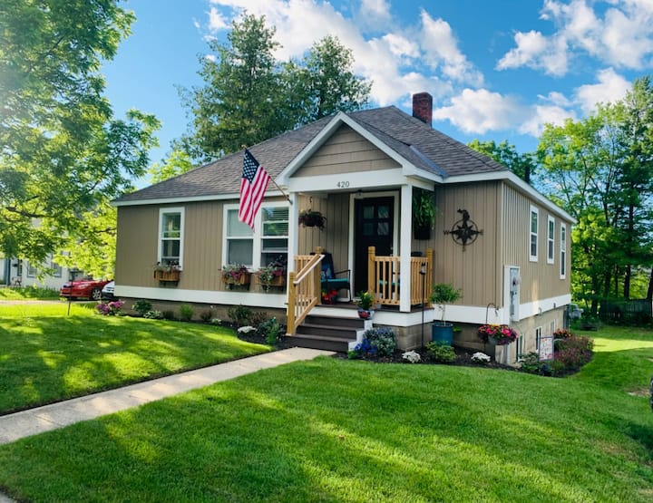 Lovely One Bedroom Getaway, Wonderful Location - Petoskey, MI