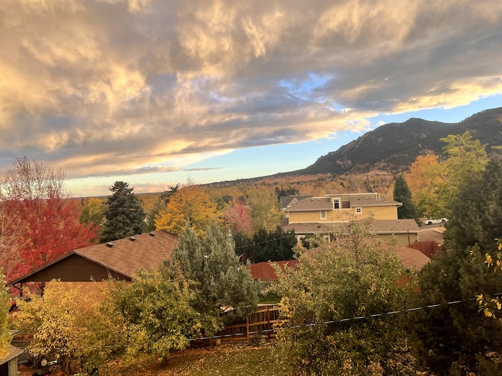 Cheerful 3-bedroom Home With Flatiron Views - Boulder, CO