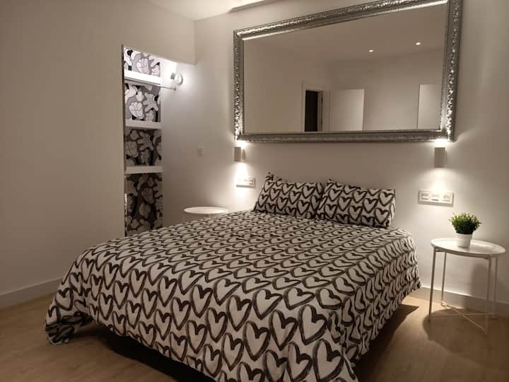 Céntrico Apartamento Con Terraza - 格拉納達