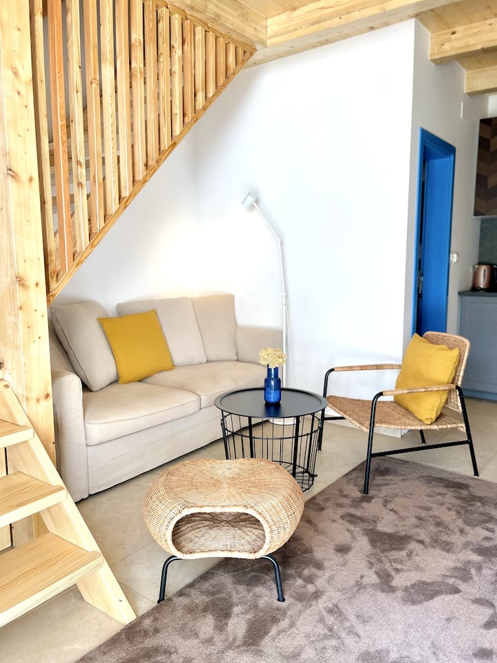 Mina Beach Apartments By The Sea & Sand Beach No.2 - Hvar