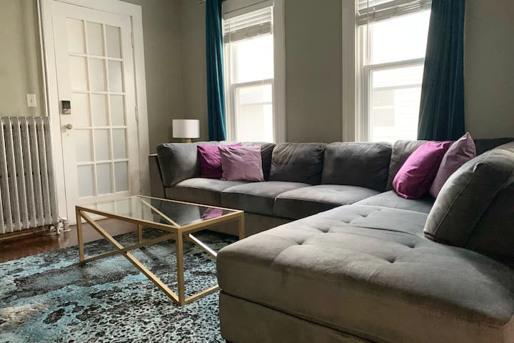 🤩Stylish 2br W/d, Sunroom, Close To Uofr/strong/dt - Rochester, NY