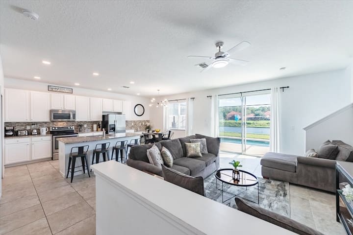Bella Home W/private Pool Close To Theme Parks - Kissimmee, FL