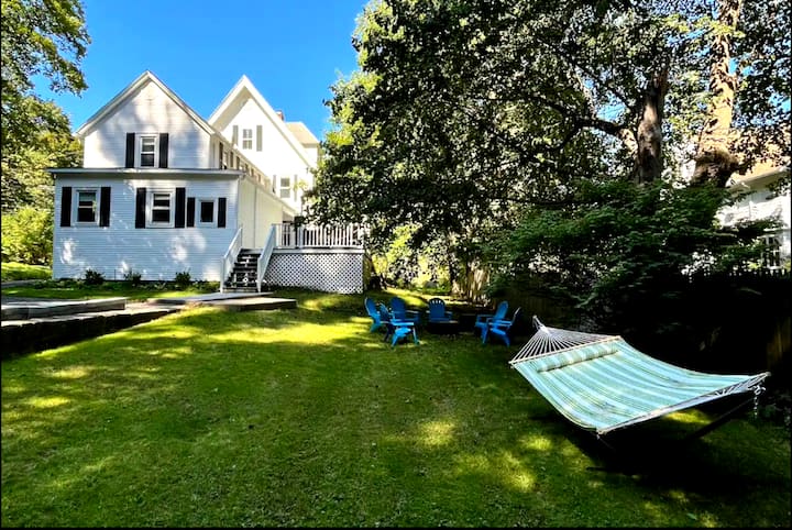 Freedom House On The Hill, Walk To Town/lake - Monterey, MA