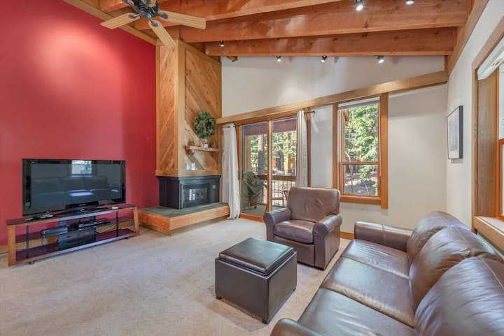 Northstar Ski-in-out 2b2b+office/spacious/renovate - Truckee, CA
