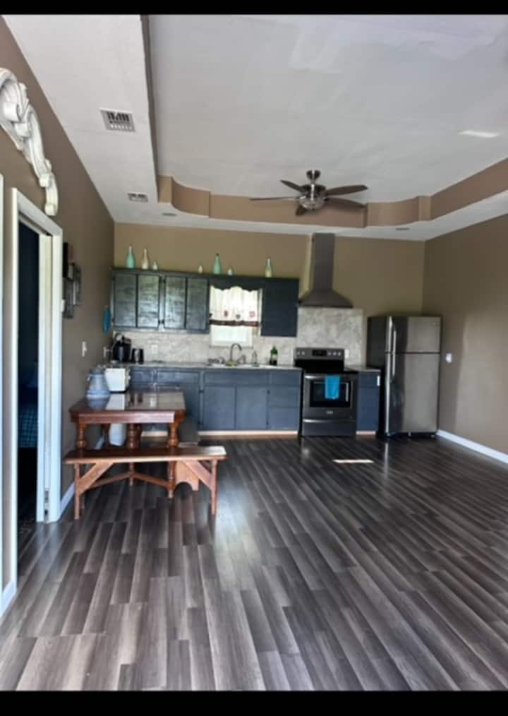 Cozy 3 Bedroom And 2 Bath - 聖莫尼卡