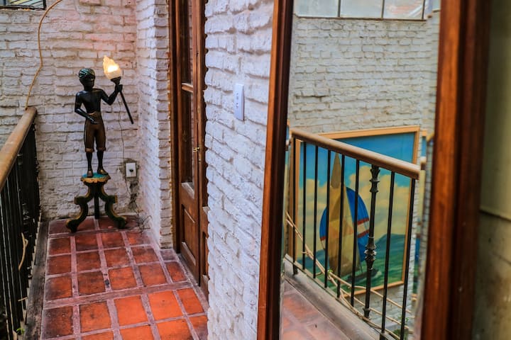 Galeón Nouveau (Apt 04). Terrace In The Oldtown - Montevideo