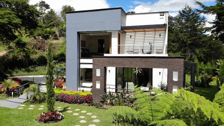 Green Paradise. Enjoy This Beatiful Vacation Home. - La Ceja