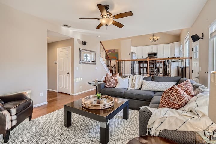 Adorable Home, Close To Boulder And Denver - Broomfield, CO