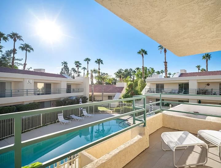 Lovely 1 Bedroom Condo W/ Pool View! - Cathedral City, CA