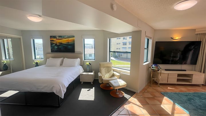 Boardwalk King, 1 Bedroom Unit - Bribie Island