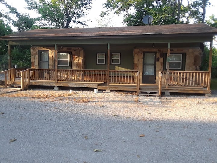 Deluxe Studio Cabin 5 Minutes From Lake Norfork - Norfork Lake