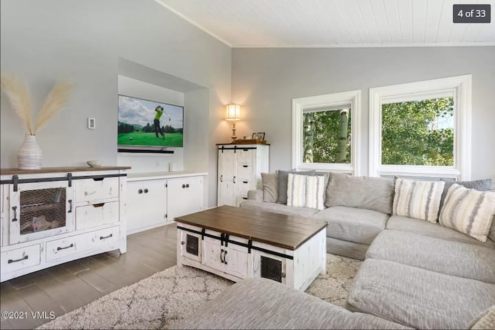 Cozy 2 Bedroom On Golf Course / Nordic Ski Track - Avon, CO