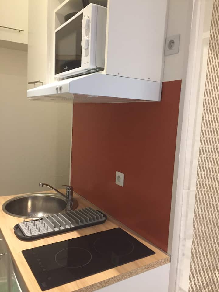 Petit Studio Fonctionnel Refait à Neuf - Amiens