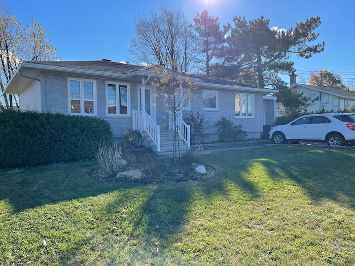 Charmant Appartement Avec 2 Chambres Et Bureaux - Rivière-du-Loup