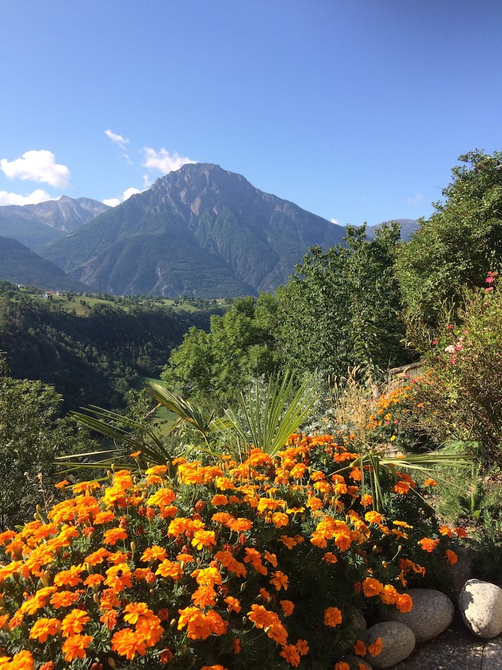 Top Renoviertes Chalet, Mit Schönster Aussicht - Suiza