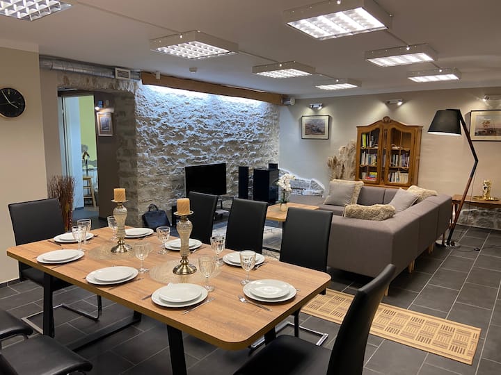 Lovely Lux 3-bd 121 M2, City Center, Free Parking - Tallin