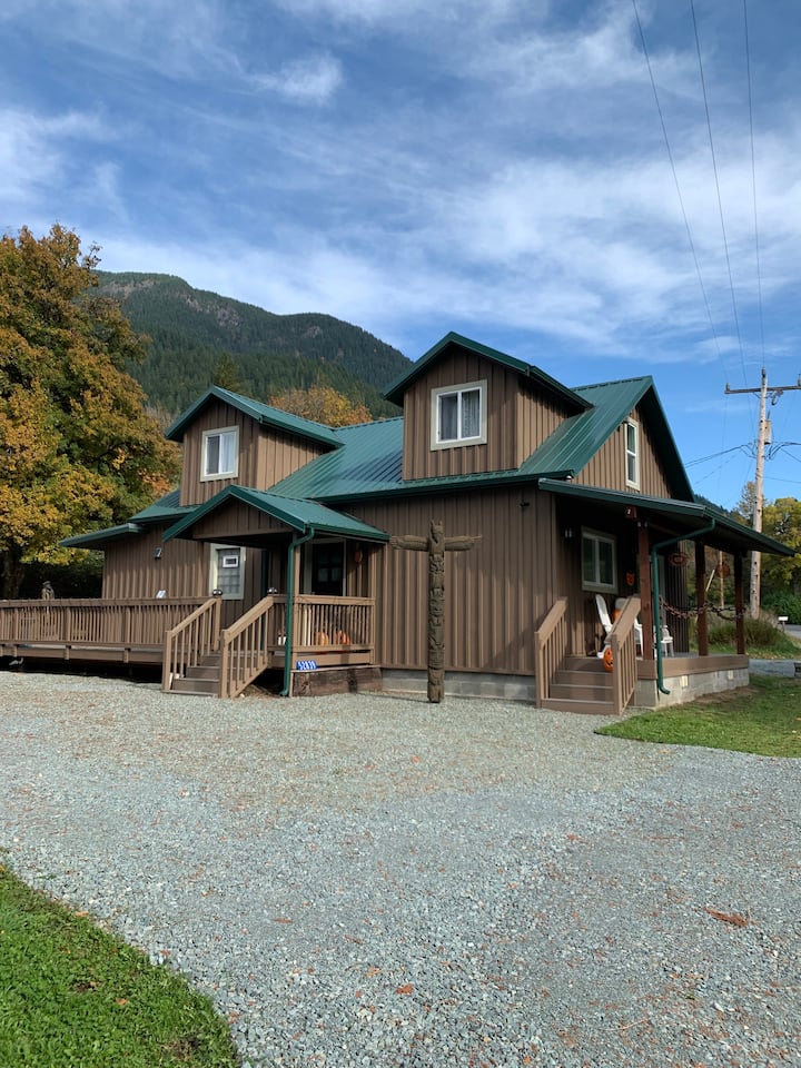 The River View House - North Cascades National Park
