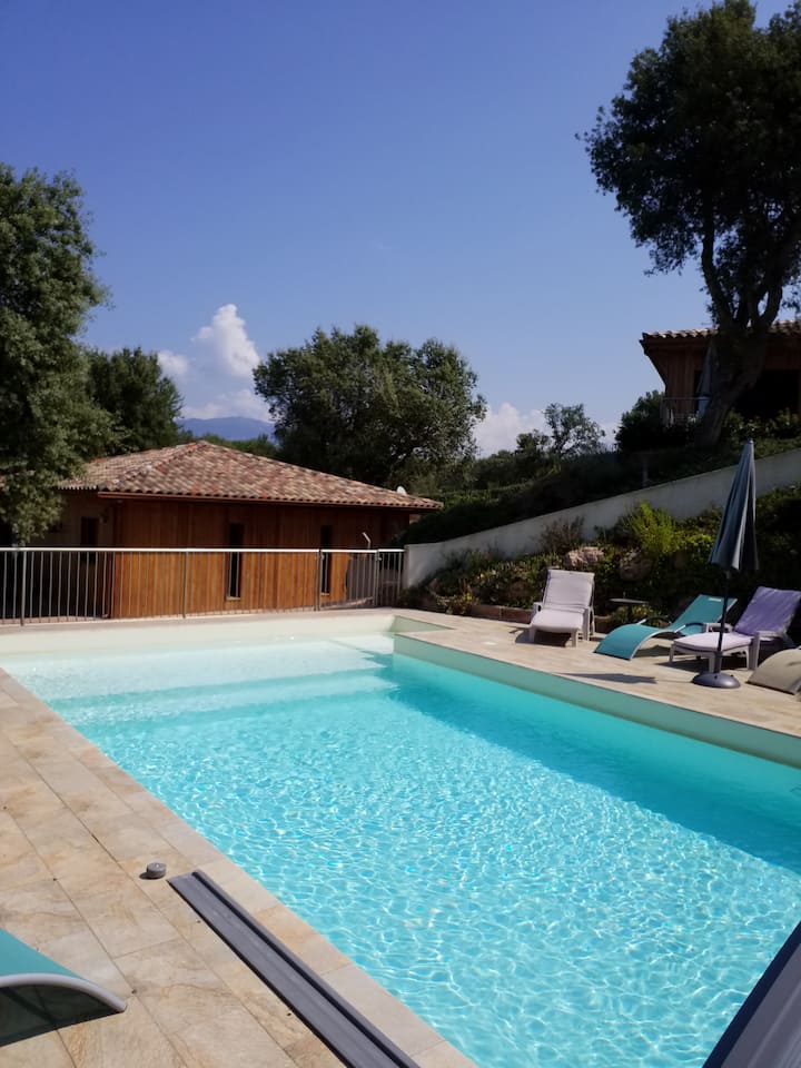 Mini-villas En Bois Avec Piscine - Ajaccio