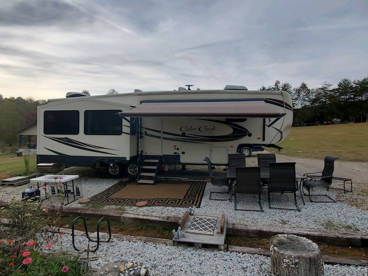 Barefoot Rv Rentals Cedar Creek - Pickens, SC