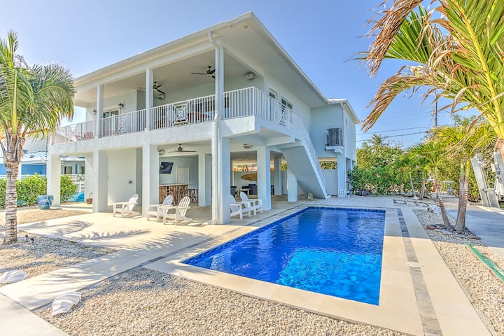 Marathon Home W/ A Heated Pool & Large Dock - Marathon, FL