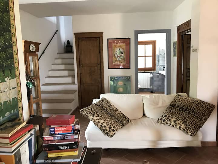 "Lu Lignamu". Stazzu In Stile Gallurese - Arzachena