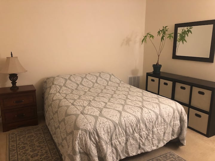 Private Room And Bath In Basement - Leesburg