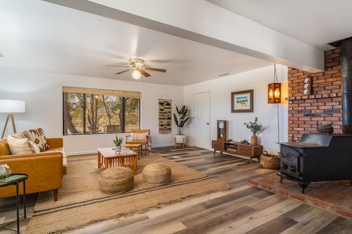 Spacious | Quiet | Game Room | Joshua Tree - Joshua Tree, CA
