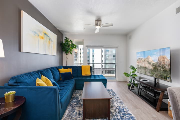 Luxury Apt. 6th Floor- King Bed Gym Prkg Pool New - Salt Lake City, UT