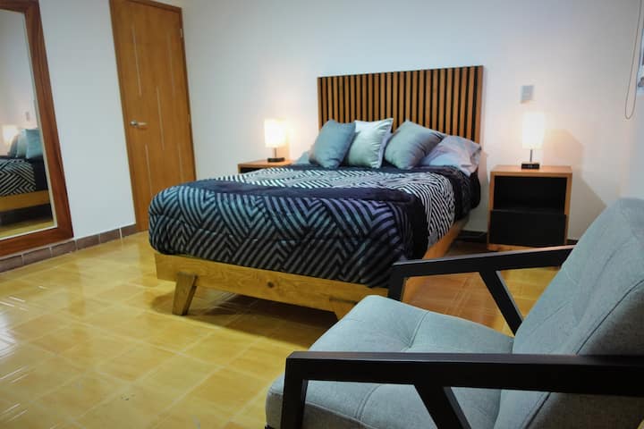 Casa Cómoda, Con Aire A.c. Y Excelente Ubicación. - Guadalajara, Jalisco, Mexique