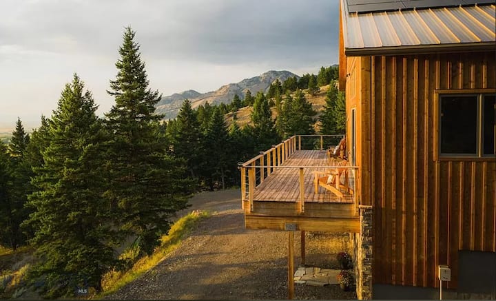 Modern Mountaintop Retreat - Bozeman, MT