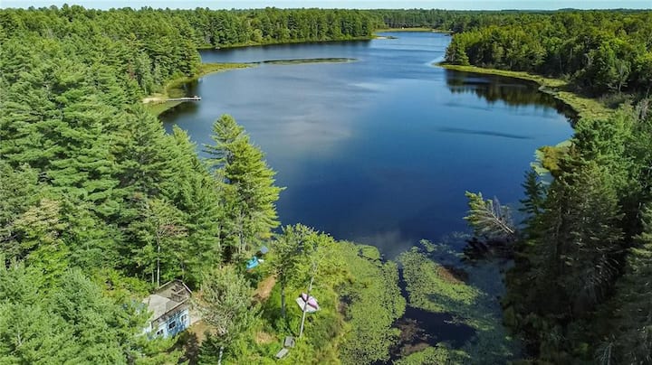 Large Trailer On Lakefront 44 Ac Property - Petawawa