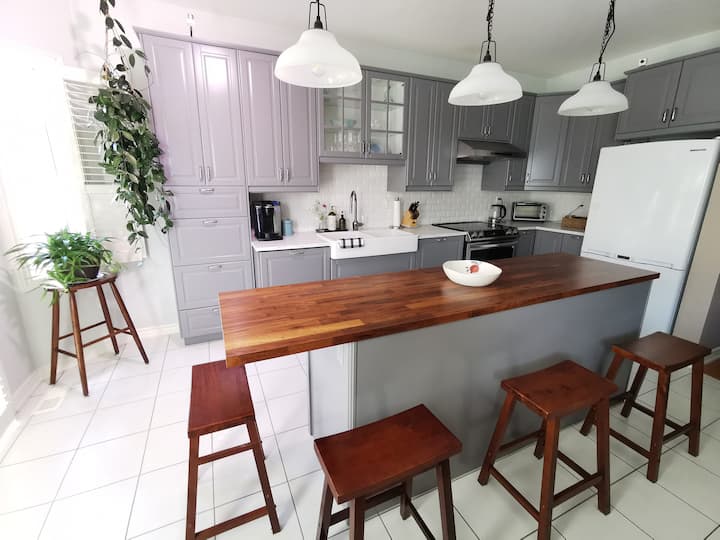 Charming  Home With Warm & Cozy Vibe - 萬錦