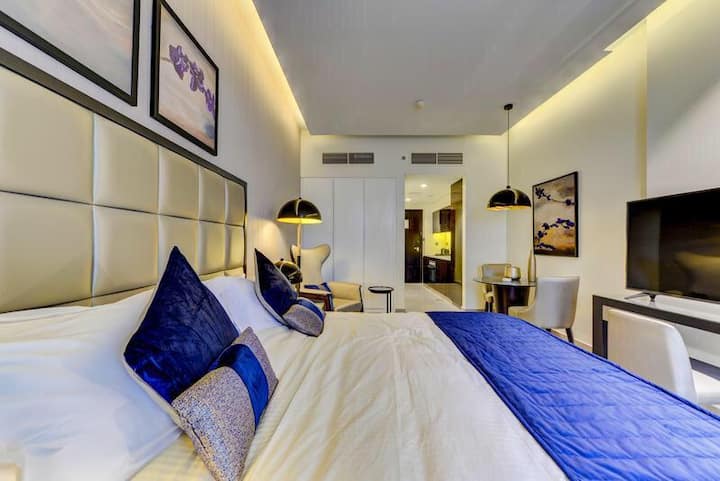 5 Stars Spacious Studio Near Downtown & Dubai Mall - Dubai
