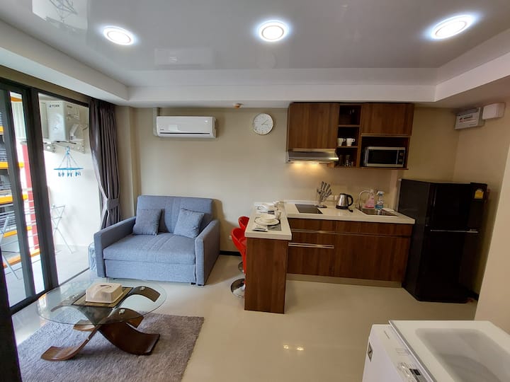 One Bedroom Apartment In Nai Harn Beach Condo Nbc - Kata Beach