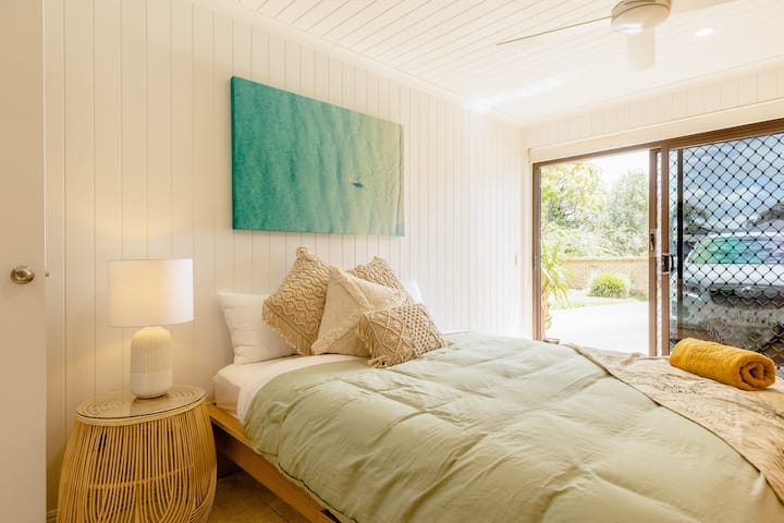 Lovely Huge 2 Bedroom Aptmt-free Park-pet Friendly - Gold Coast