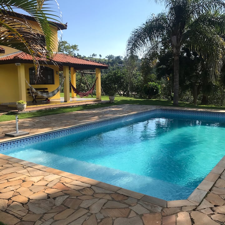 Chácara Em Guararema - Condomínio Fechado - Guararema