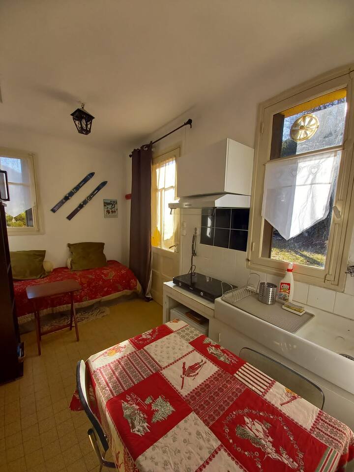 Ax-les-thermes : Location Maison 200m Du Centre - Ax-les-Thermes