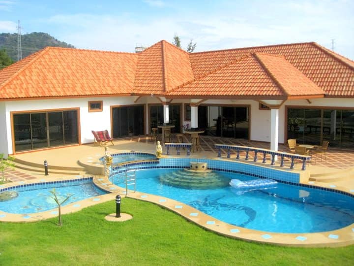 Luxurious Private Pool Villa With Spacious Terrace - Hua Hin