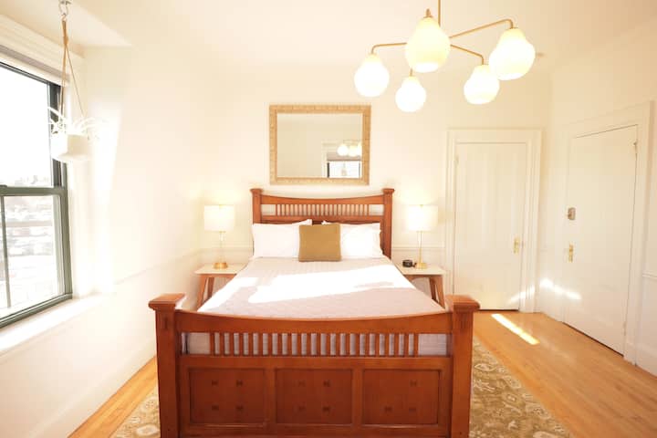 Morrill Mansion Inn | 6 | Self Check In | Parking - Portland, ME