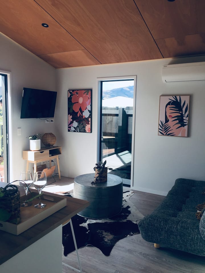 Unique And Modern Self Contained Unit. - Queenstown, New Zealand