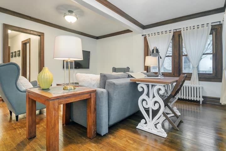 Doty-1: 2-bdrm Apt W Parking In Downtown Madison - Madison