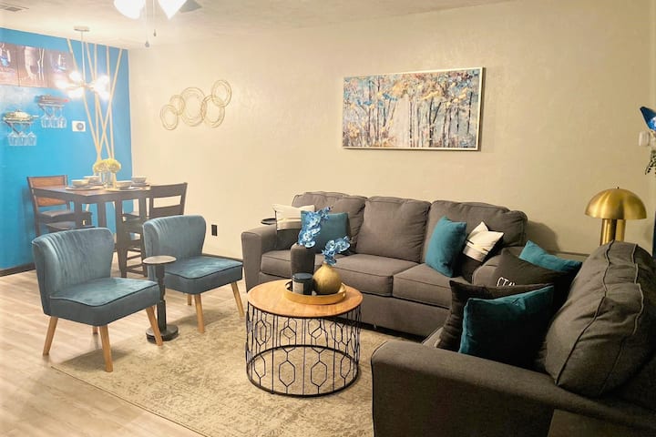 Canopy Lux-newly Renovated Townhouse Near All - Tallahassee, FL