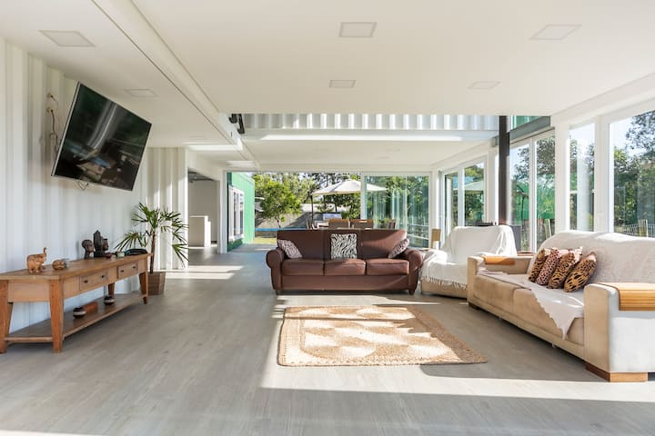 Iron House  No Rosa, 200 Metros Do Surfland - Garopaba