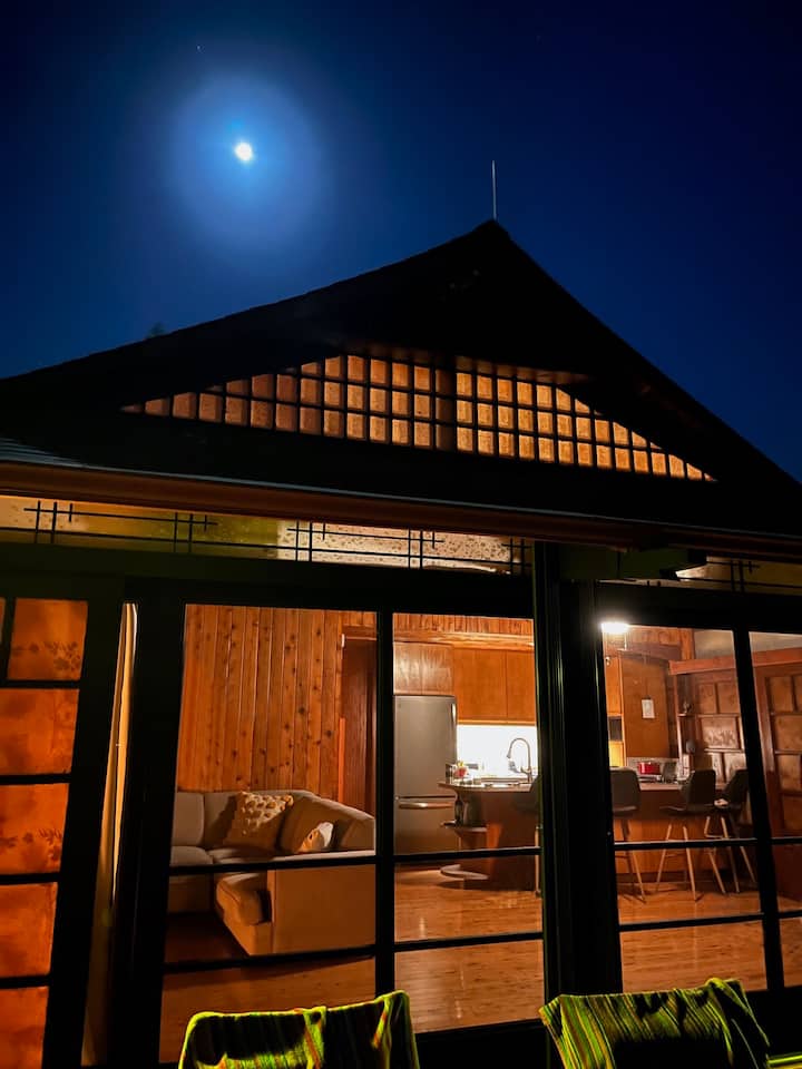 Mid-century: Caribbean Style - Water Island