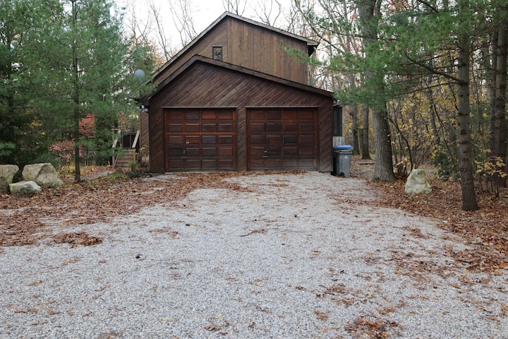 Green Haven Cottage With Sun Room & Game Room - Grand Bend