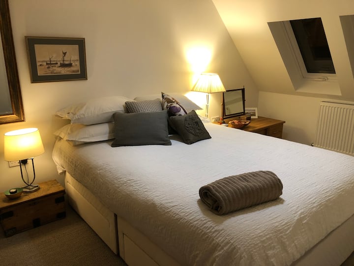 Slice Of Norfolk Heaven - Diss